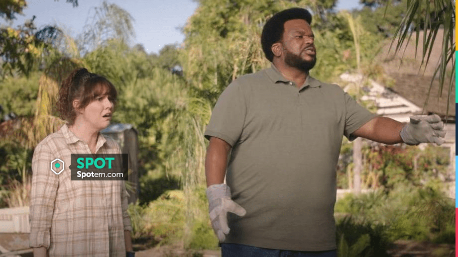 Old Navy Plaid Shirt worn by Jillian (Claudia O'Doherty) as seen in ...