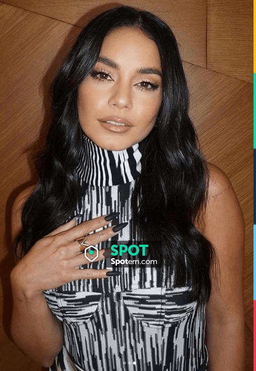 Louis Vuitton Essential V Ring worn by Vanessa Hudgens at Fashion ...