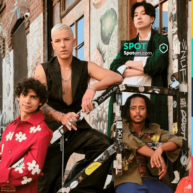 Green Check Duster Coat worn by Mackenyu for One Piece Netflix Cast ...