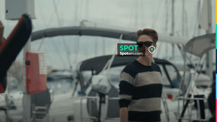 Ray Ban Justin Sun­glass­es worn by Bobby (Jill Wagner) as seen in ...