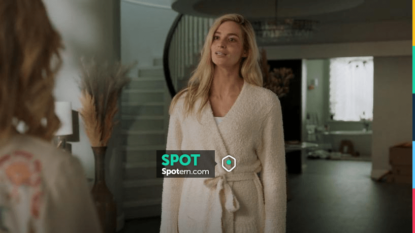 Skims Cozy Robe worn by Ingrid Kannerman (Allegra Rose Edwards) as seen ...