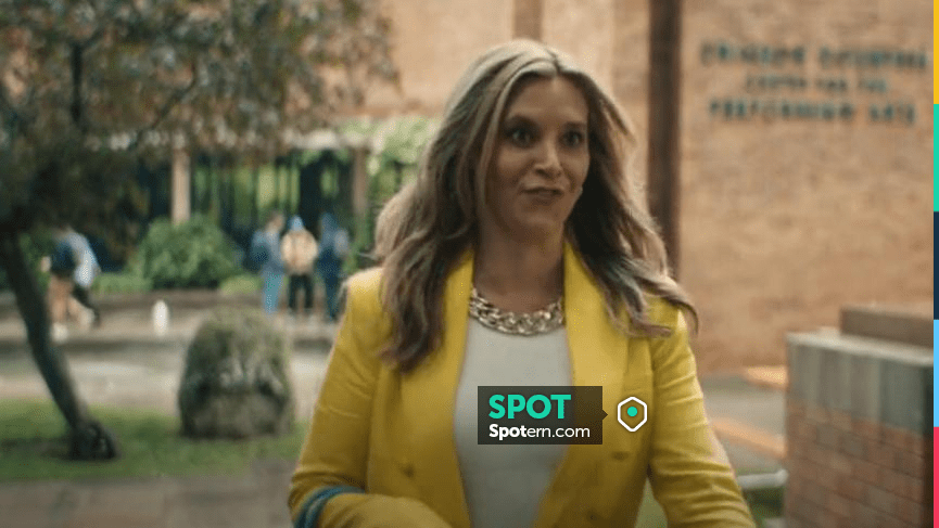 L'agence Brooke Blazer worn by Kathy (Louise Kerr) as seen in Gen V ...