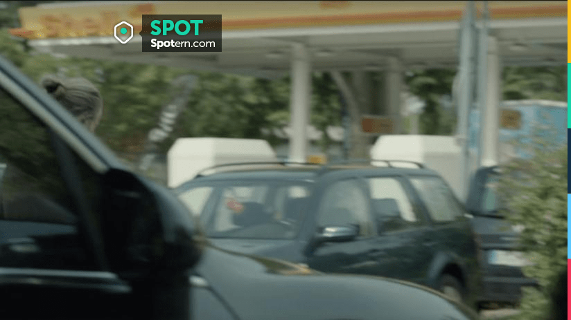 Shell gas station in Hamburg Germany as seen in I Am Here movie | Spotern
