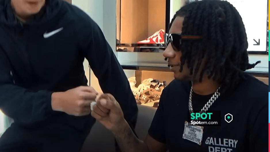 Gallery Dept. Black Sou­venir T Shirt worn by Digga D in TLC (Official ...