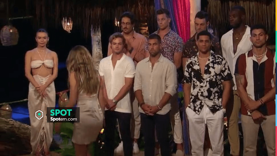 Bronx And Banco Leah Dress In White worn by Greer Blitzer as seen in ...