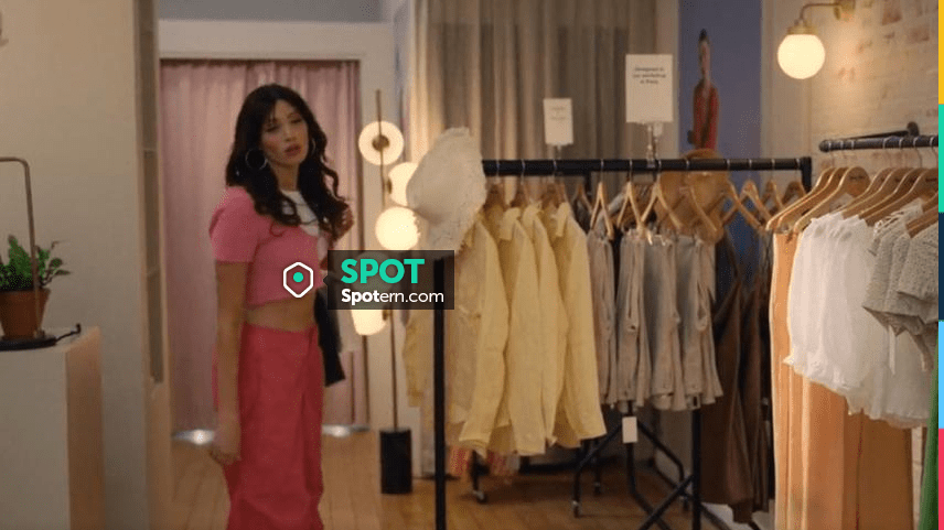 H&M Fluffy Cardi­gan worn by Alison (Niamh McCormack) as seen in ...