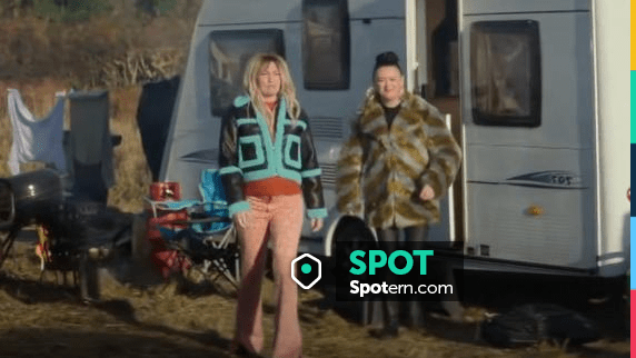 Zara High Rise Split Hem Flare Leg Pants Floral Check worn by Sugar ...