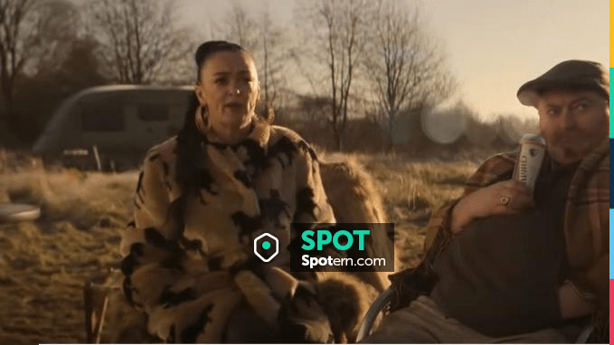 Jakke Krys­tal Cropped Wrap Front Faux-Fur Coat worn by Carol (Bronagh ...