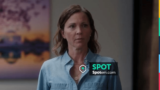 Gorjana Mini Parker Necklace worn by Margaret Reed (Kelli Williams) as ...