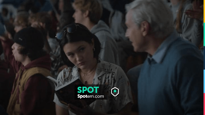 Caron Callahan Jo­han Top worn by Margot Stokes (Isa Briones) as seen ...