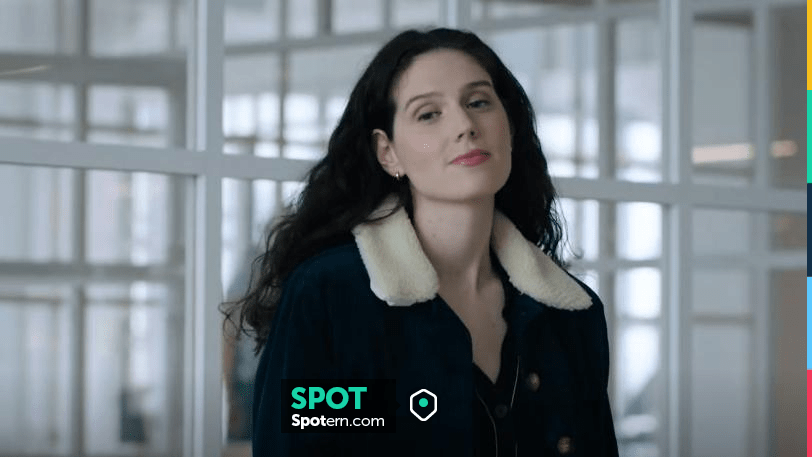 Sézane Will Jack­et worn by Rian (Eva Victor) as seen in Billions ...