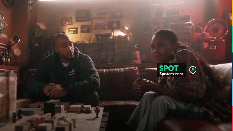 BDG Brendan Splice Flannel Shirt worn by Robyn Loxley (Jessye Romeo) as ...