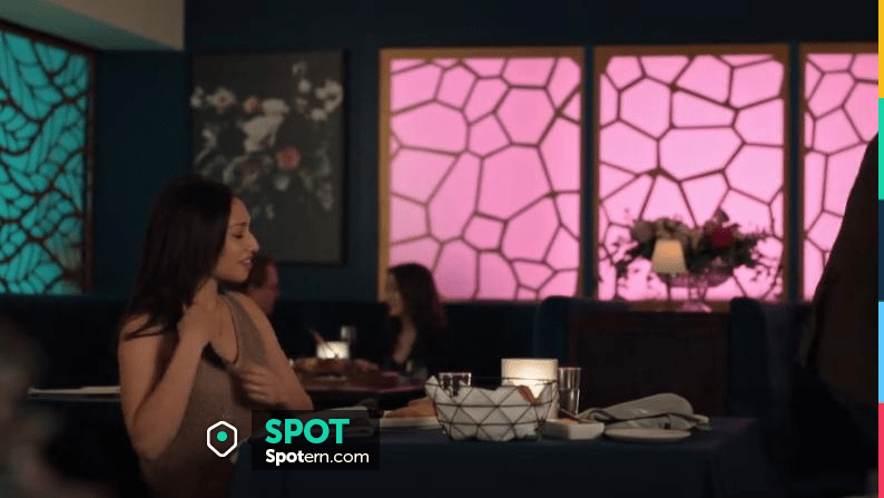 Reiss Alex­is Metal­lic Tank top worn by Astrid (Meaghan Rath) as seen ...