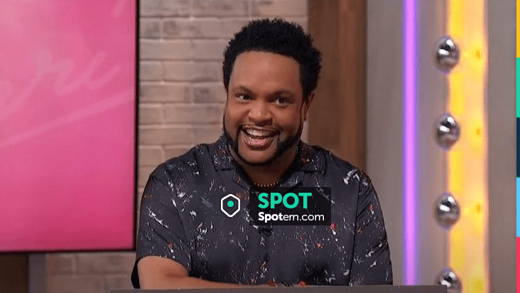 Forever 21 Paint Splatter Shirt worn by Jawn Murray as seen in Sherri ...