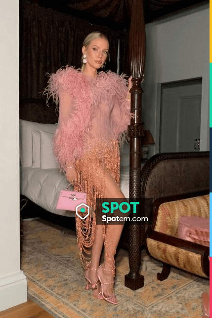 Hermes Epsom Mini Kelly Sellier 20 5P Pink worn by Leonie Hanne on her ...