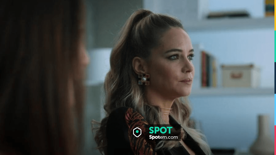 La Condesa Tavis Jacket worn by Roberta as seen in Elite (S07E01) | Spotern