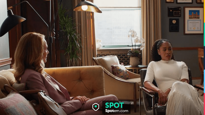 Theory Harts­dale Straigt worn by Lisa Benner (Marg Helgenberger) as ...