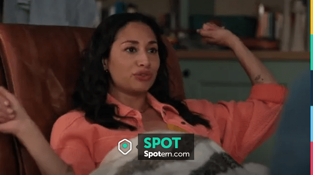 Free People One Scout Jack­et worn by Astrid (Meaghan Rath) as seen in ...