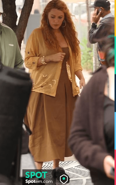 Bearpaw Lo­ki Slip­pers worn by Blake Lively at It Ends with Us post on ...