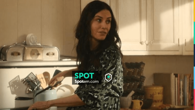 Nobody's Child Maternity Selena Smock Midi Dress in Green Leopard worn ...