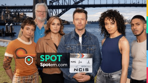 Classic Rock Couture Desert Horizon Ringer Tee worn by Bluebird Gleeson ...