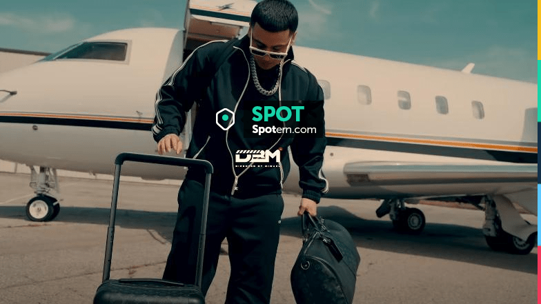 Chaqueta de chándal de rayas blancas y negras de Celine usada por Jesús ...