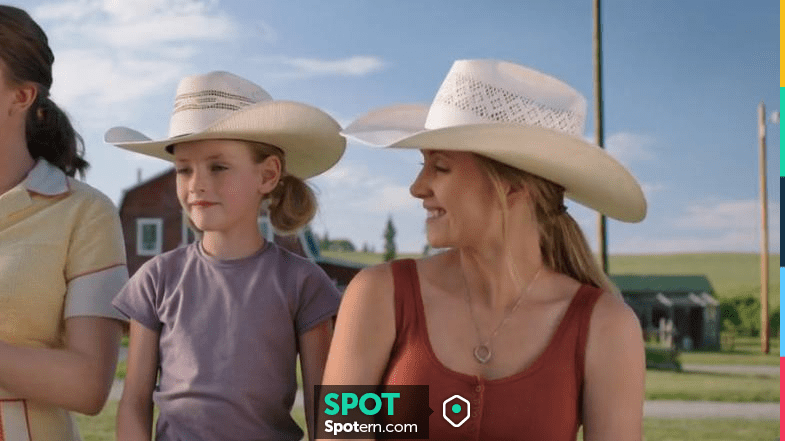 Gap But­ton Tank worn by Amy Fleming (Amber Marshall) as seen in ...