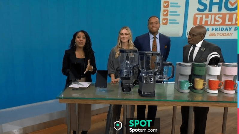 Intermix Chelsie Metallic Wide-Leg Pants worn by Jasmine Snow as seen ...