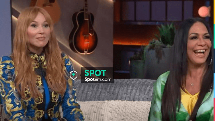 Le maxi manteau brodé Alice + Olivia Thomas porté par Jewel dans The ...