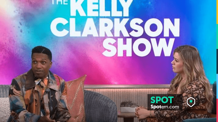 Cara Cara Grazia Dress in Millerfleur Combo worn by Kelly Clarkson as ...