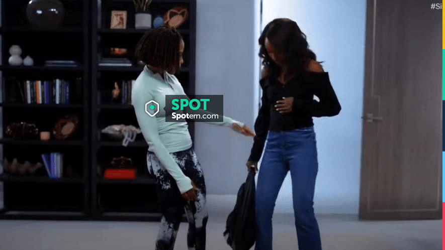 Sweaty Betty Athlete Seamless Half-Zip Workout Top worn by Andrea 'Andi ...