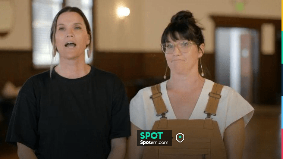 Carhartt Rugged Flex Re­laxed Fit Canvas Shortall worn by Lyndsay Lamb ...