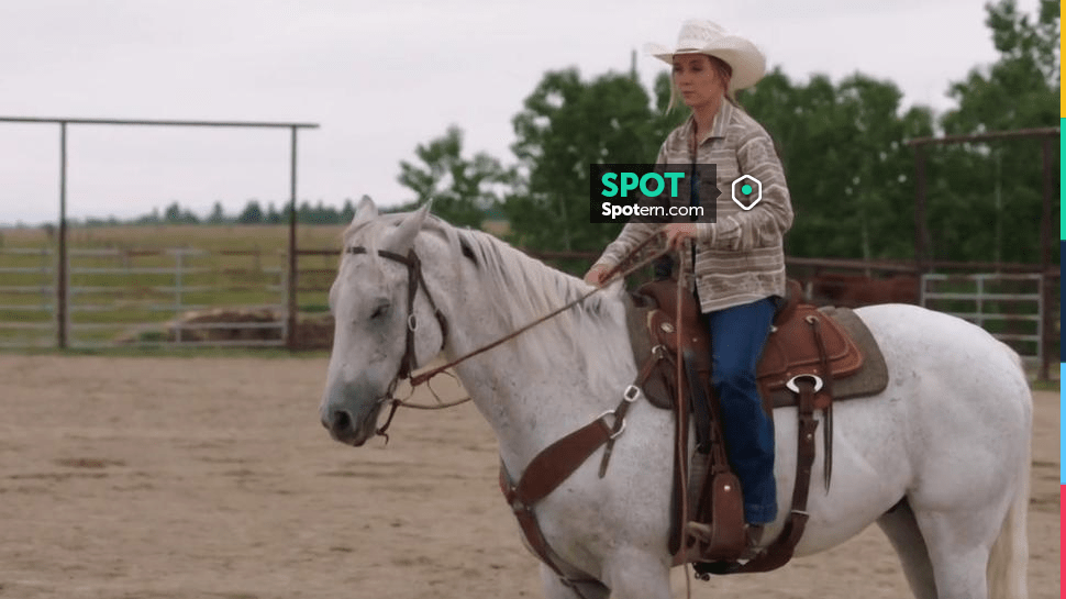 Ariat Chore Shirt Jack­et worn by Amy Fleming (Amber Marshall) as seen ...