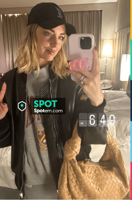 Le bomber noir Attico Anja porté par Chiara Ferragni sur sa Story ...