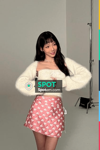 Not Your Rose Soft Effy Bolero Set worn by Taeyeon on her Instagram Post on December 4, 2023 ...