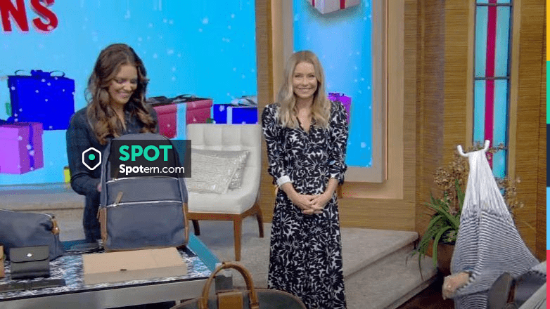 Vestido largo de suéter Faherty Legend usado por Monica Mangini como se ...