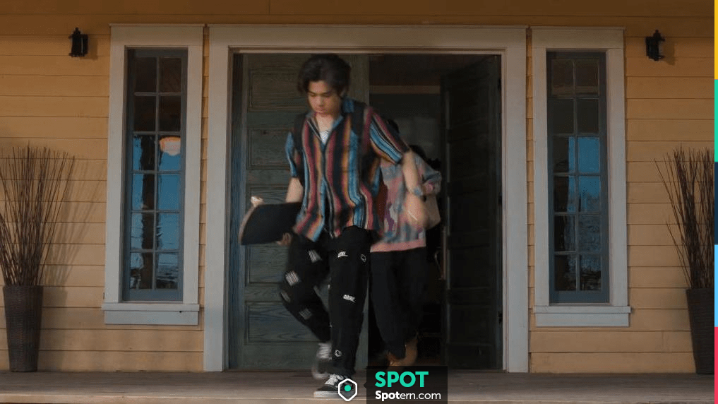 Vans Old Skool Sneakers worn by Lee Garcia (Myles Perez) as seen in My ...