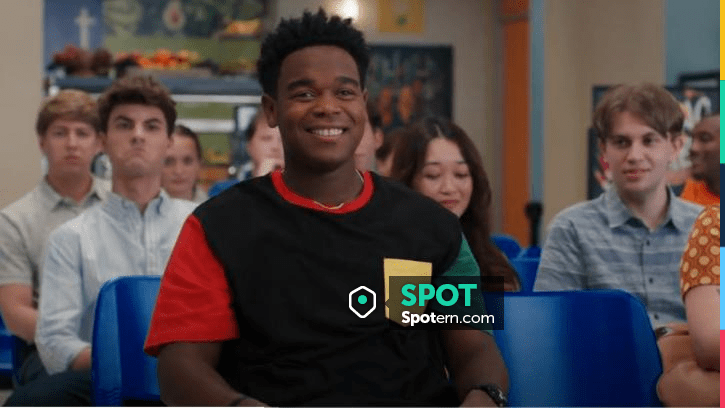 21 Men Color BLock Pocket Tee worn by Devante Young (Dexter Darden) as ...