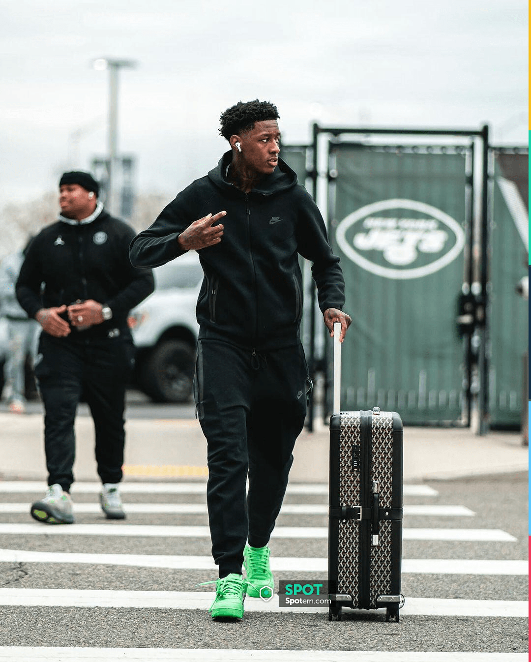 Nike Air Force 1 Low x Off-White 'Light Green Spark' worn by Sauce ...