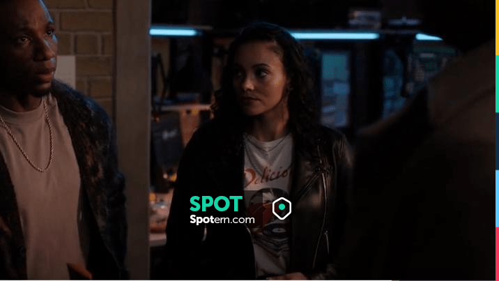 Re/Done Delicious Classic Tee worn by Lacey Quinn (Gabrielle Walsh) as ...