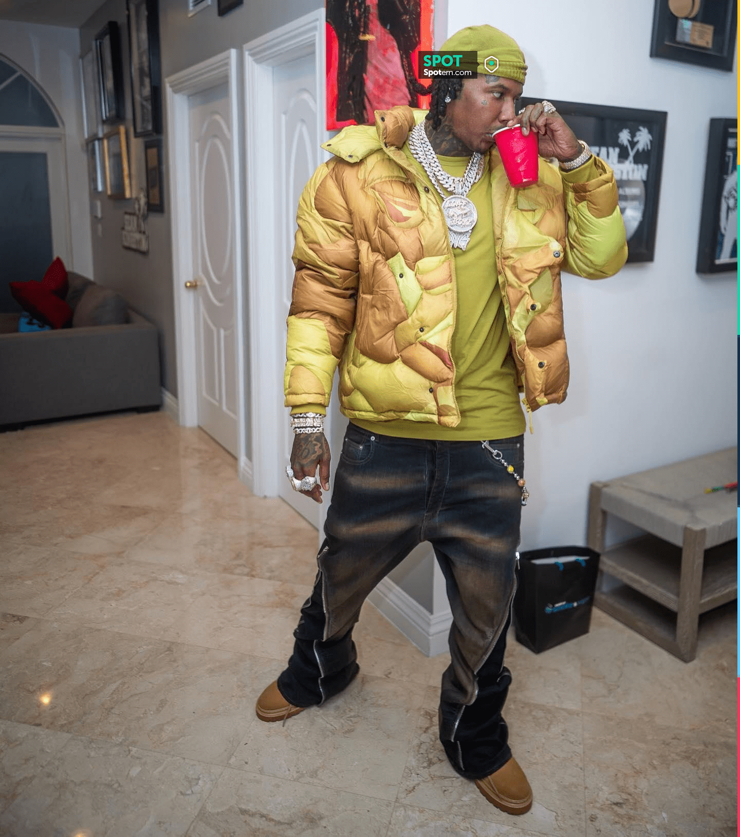 Rick Owens Cagoule tête de mort vert citron portée par Moneybagg Yo sur ...
