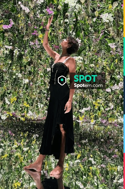 Avec Jean Ryder Top porté par Taylor Hill sur son post Instagram le 19 ...