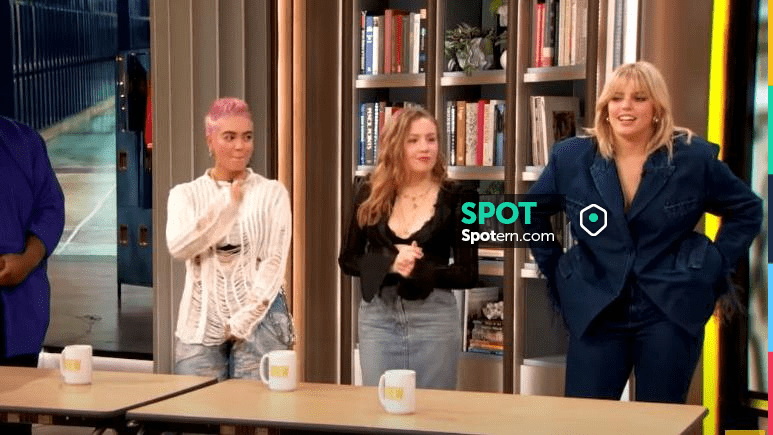 Christian Cowan Feath­er Trim Den­im Jack­et worn by Reneé Rapp as seen ...