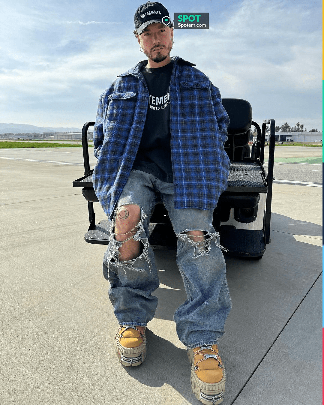 Vetements Black Limited Edition Logo Hat worn by J Balvin on the ...