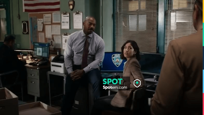 Majestic Gar­i­on Plaid Blaz­er Coat worn by Violet Yee (Connie Shi) as ...