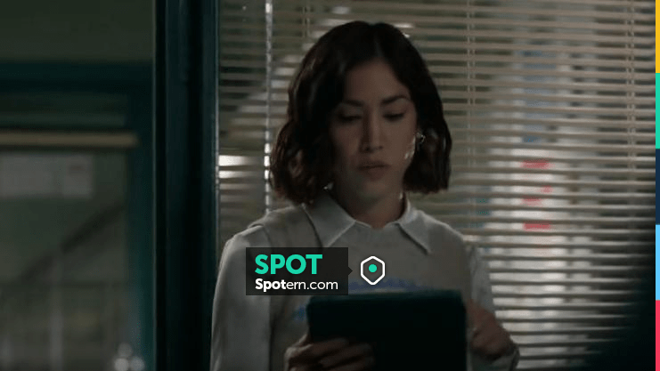 Sandro Paris Sleeve­less Sweater worn by Violet Yee (Connie Shi) as ...