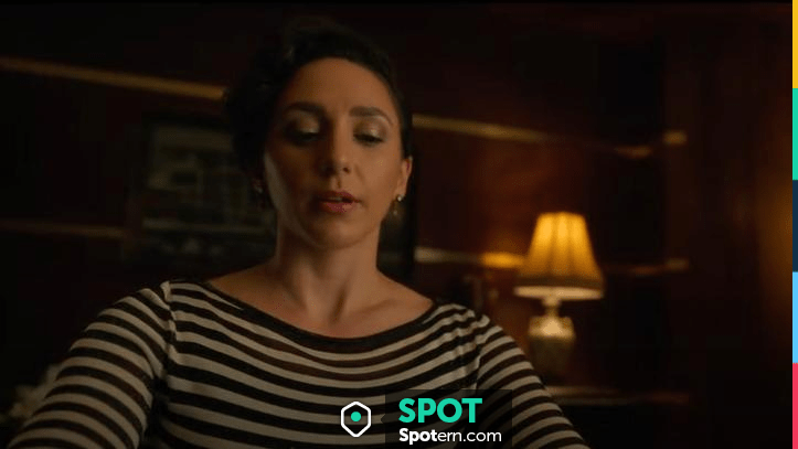 Max Mara Wo­ven Top worn by Anna Collier (Lauren Patten) as seen in ...