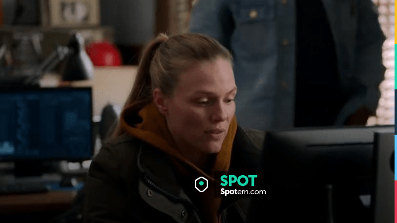 Sudadera con capucha Madewell usada por Hailey Upton (Tracy Spiridakos ...