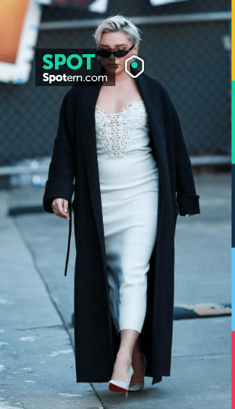 Miu Miu Miu Glimpse Sunglasses worn by Florence Pugh at Jimmy Kimmel ...