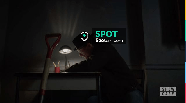 The hat of Mr. Robot (Christian Slater) in Mr. Robot | Spotern